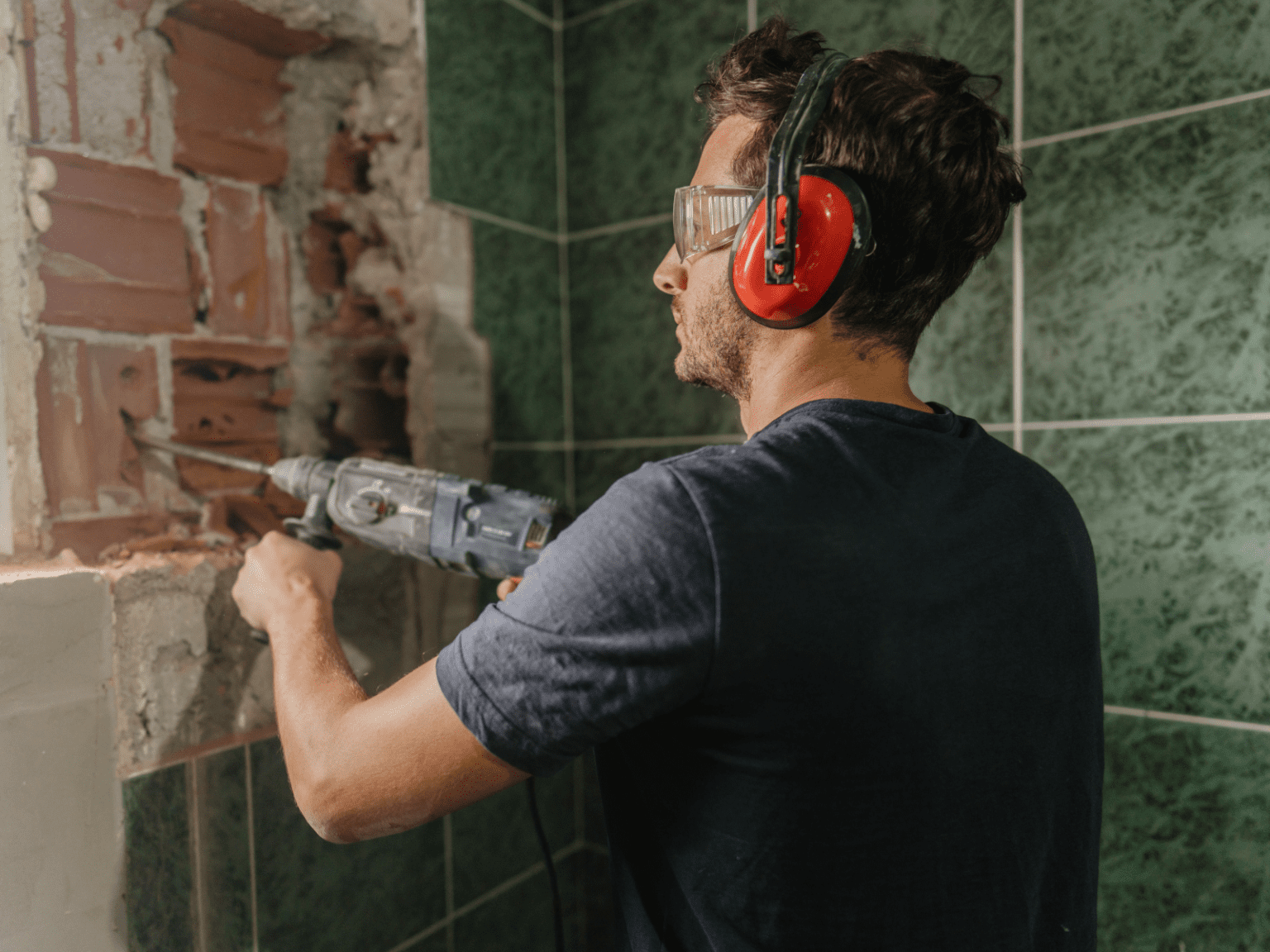 What Happens If You Accidentally Disturb Asbestos? - Innov8 Group